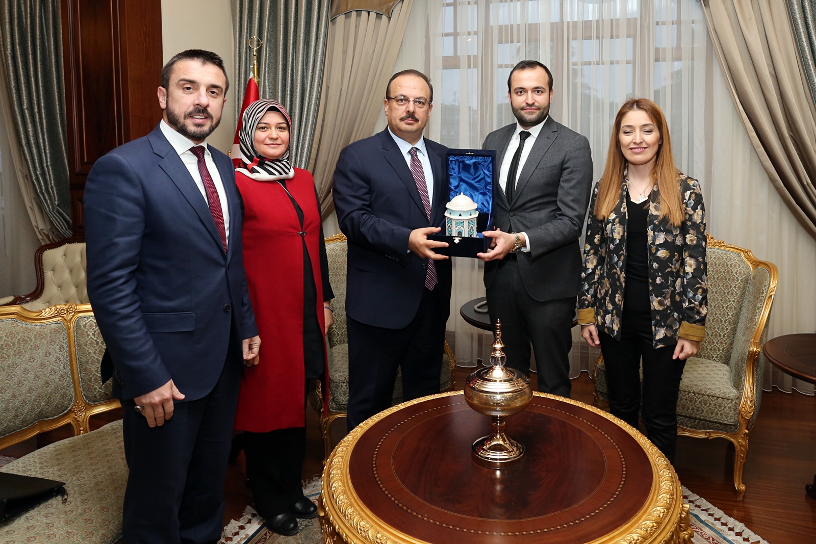 T.C. Bursa Valiliği - BURSA BÜYÜKŞEHİR BELEDİYESİ BAŞKAN VEKİLLERİ VALİ ... T.C. Bursa Valiliği - BURSA BÜYÜKŞEHİR BELEDİYESİ BAŞKAN VEKİLLERİ VALİ ...